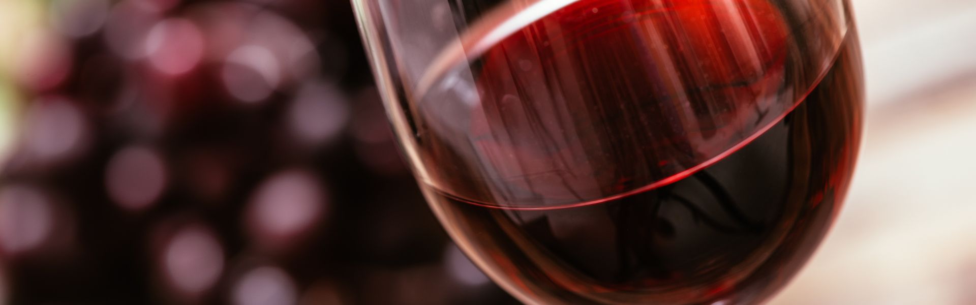 Vin Rouge du Sud-Ouest - Livraison Rapide